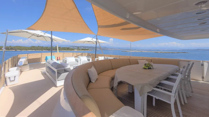 Eva yacht (Cheoy Lee, 34.85m, 1993)